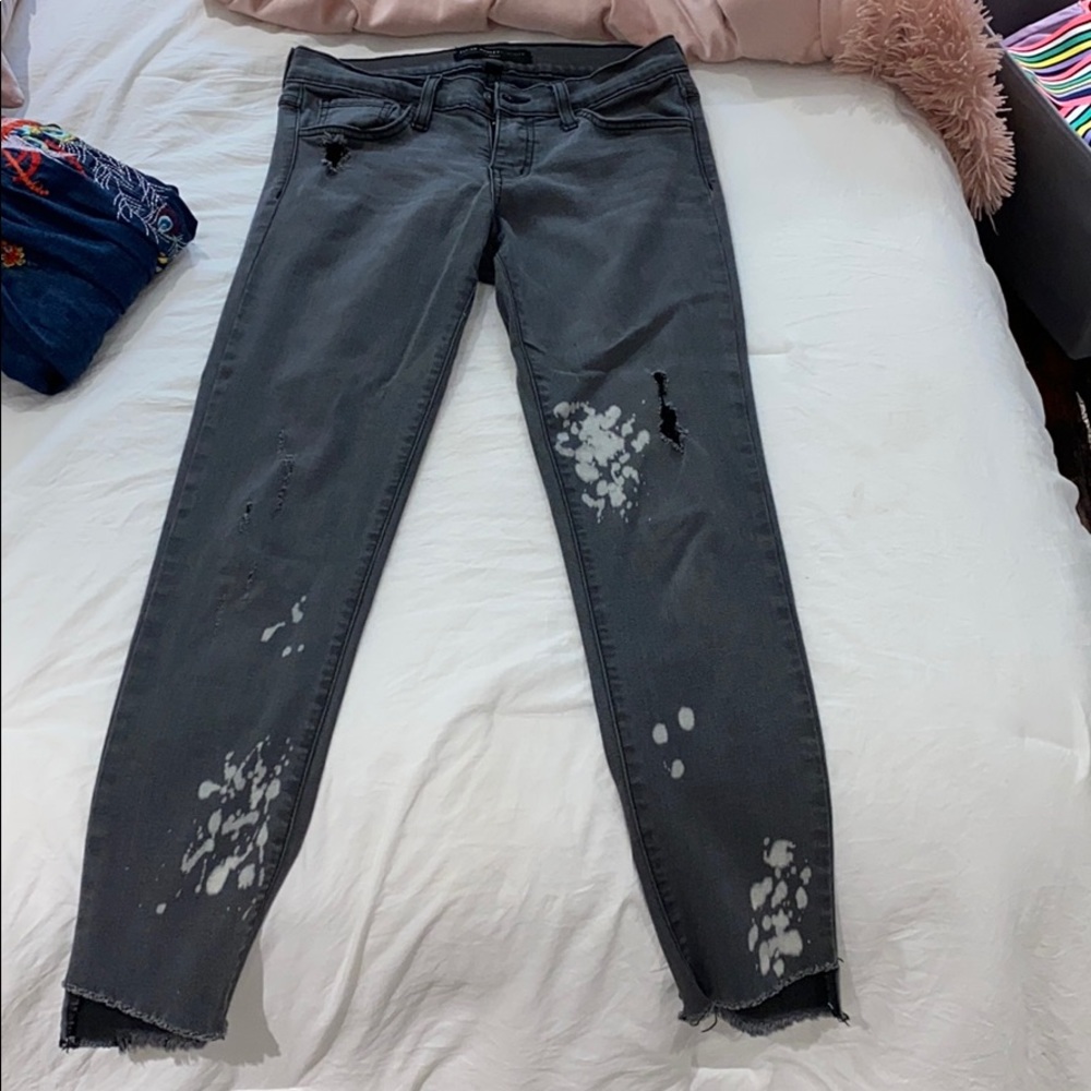 Gray Jeans With Bleach Splatter Design - Gem